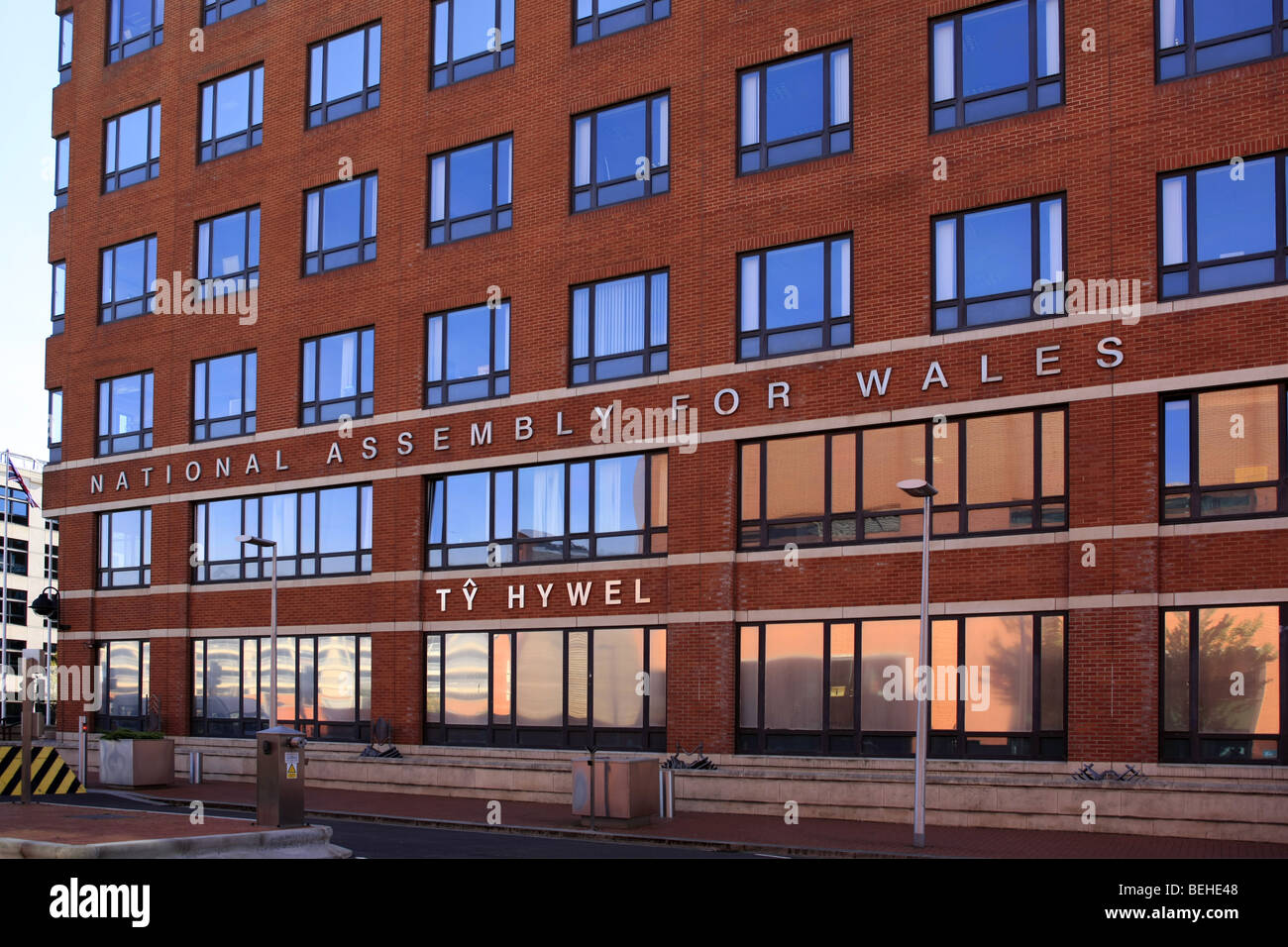 Welsh assembly hall hi-res stock photography and images - Alamy