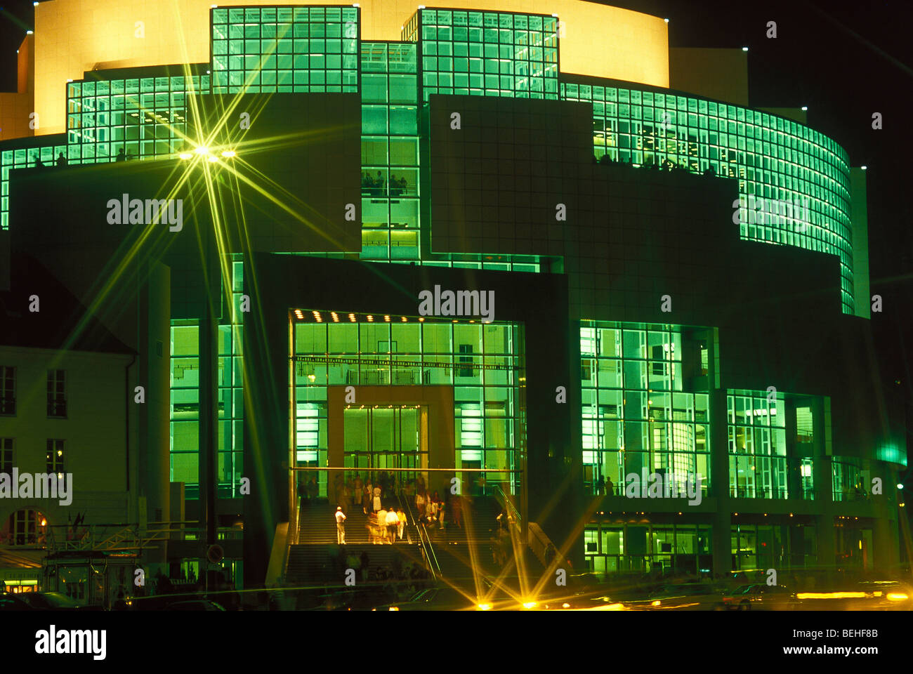 Opera concert paris hi-res stock photography and images - Alamy
