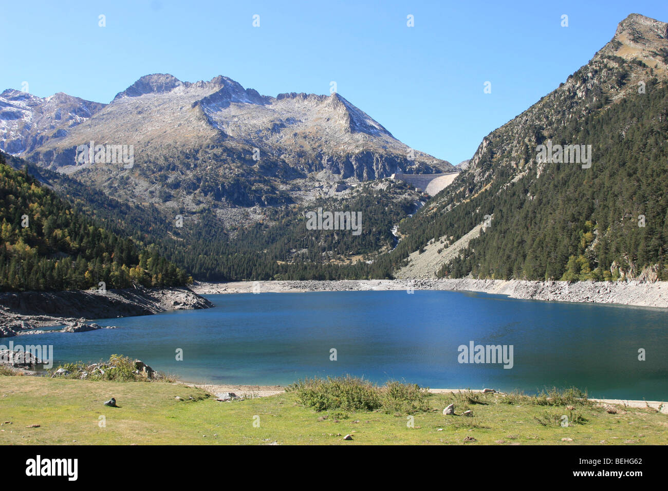 Spain, The Pyrenees Mountains a tranquil mountain lake Stock Photo - Alamy