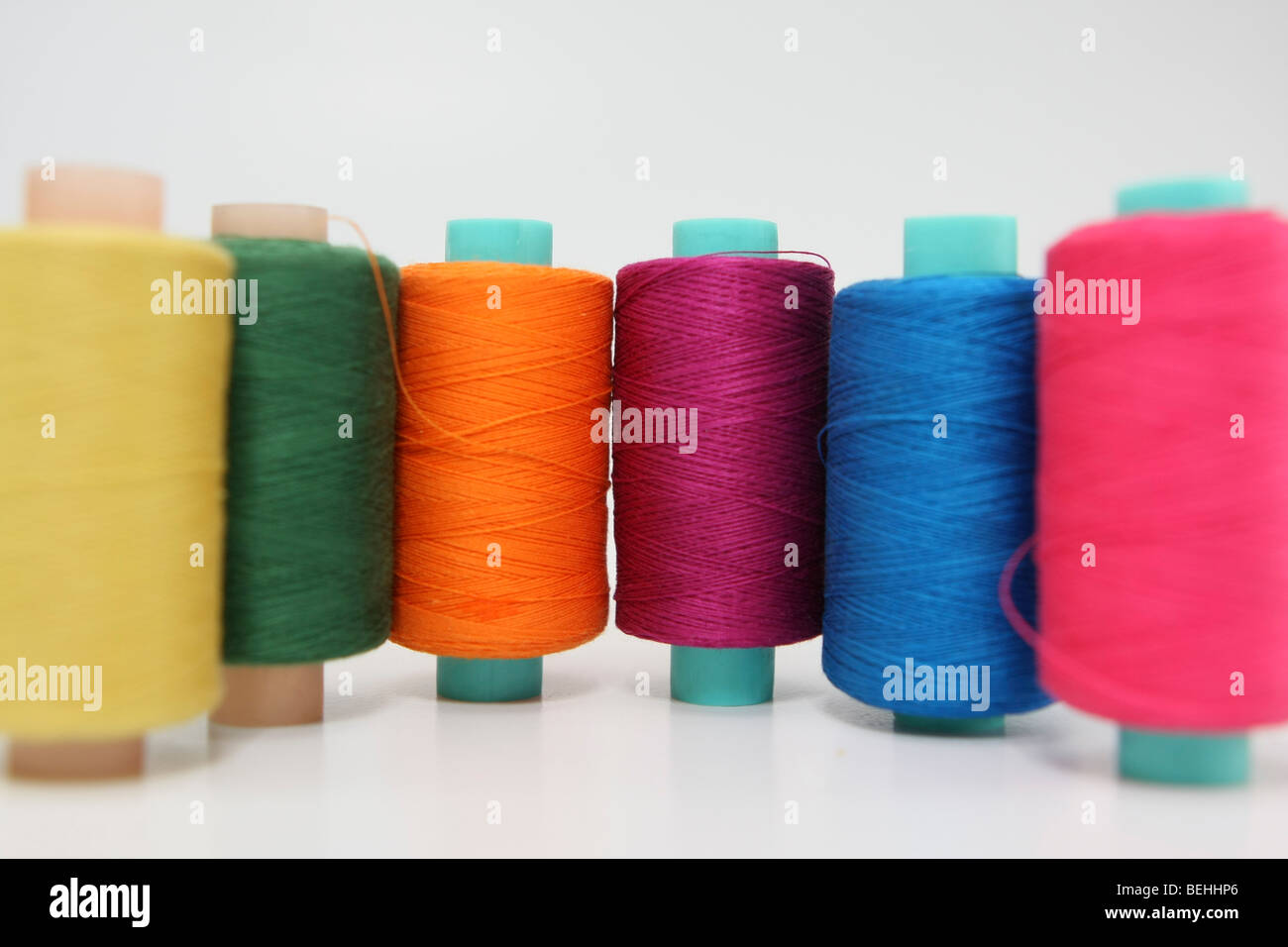Thread threads hi-res stock photography and images - Alamy