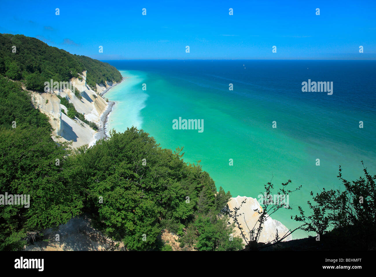 Mon denmark cliff hi-res stock photography and images - Alamy