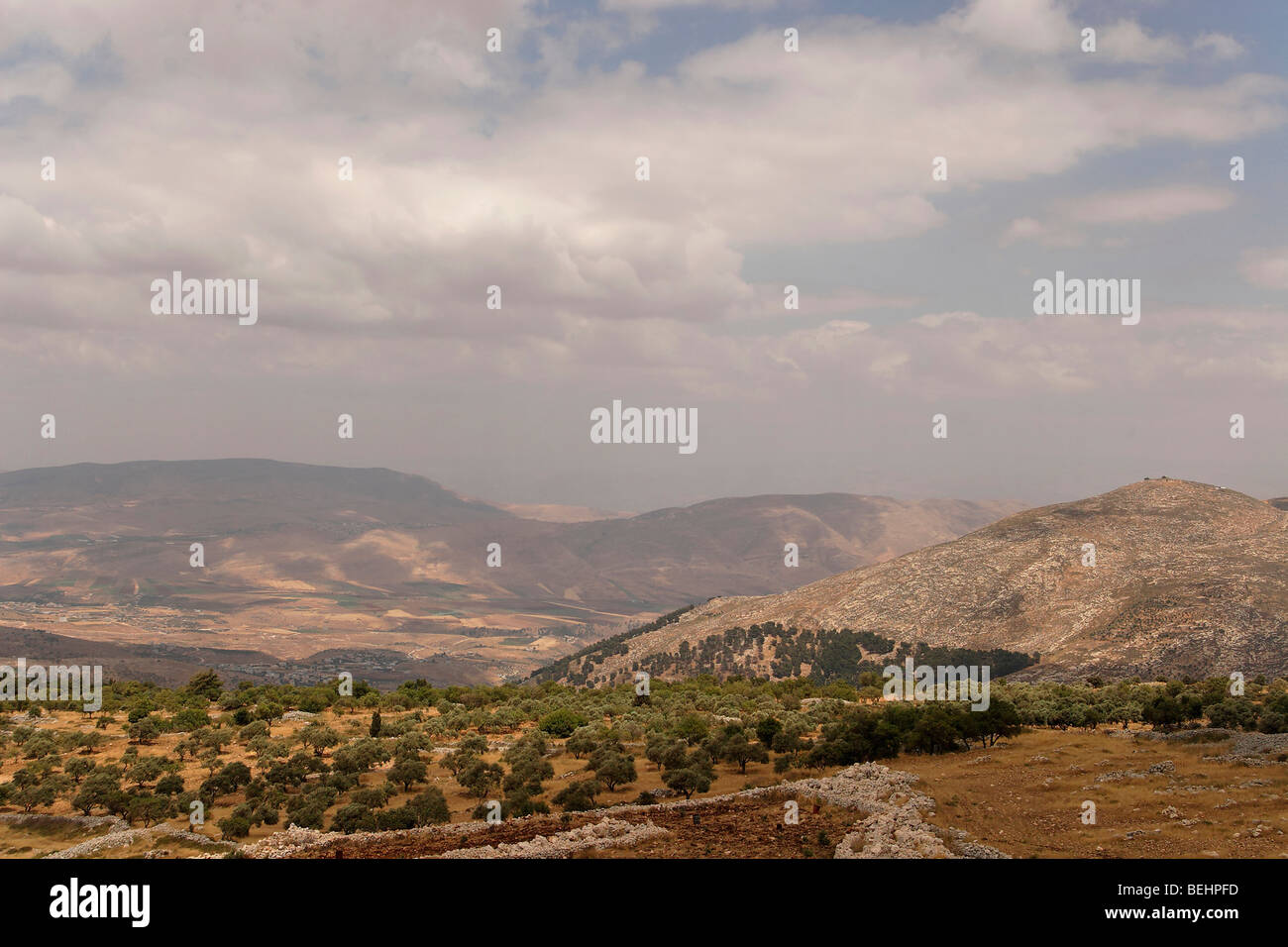 Mount ebal hi-res stock photography and images - Alamy