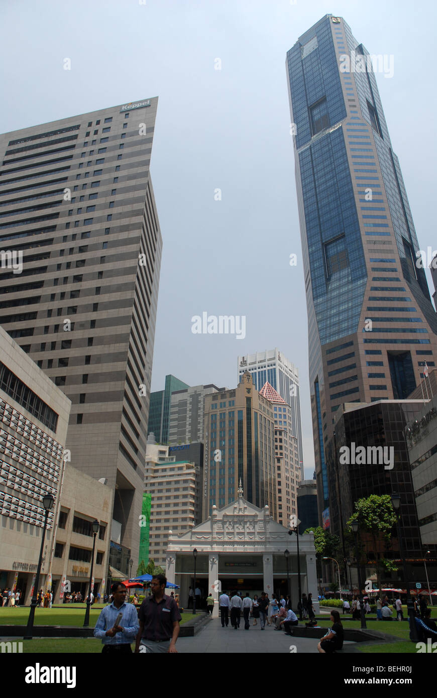 Business people raffles place singapore hi-res stock photography and ...
