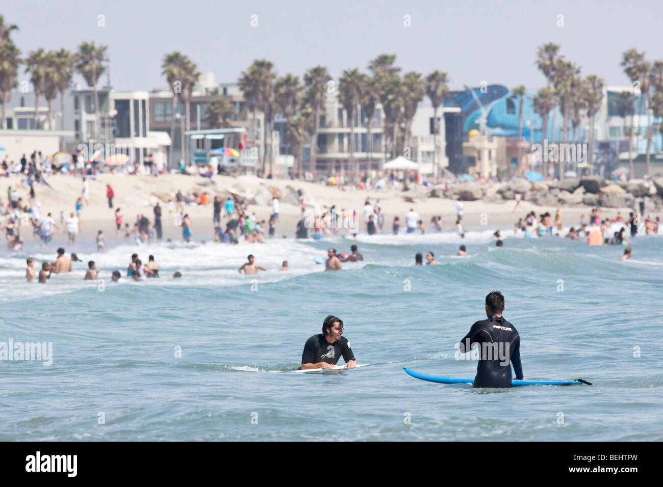 People on Venice Beach in Los Angeles, California, USA Stock Photo - Alamy