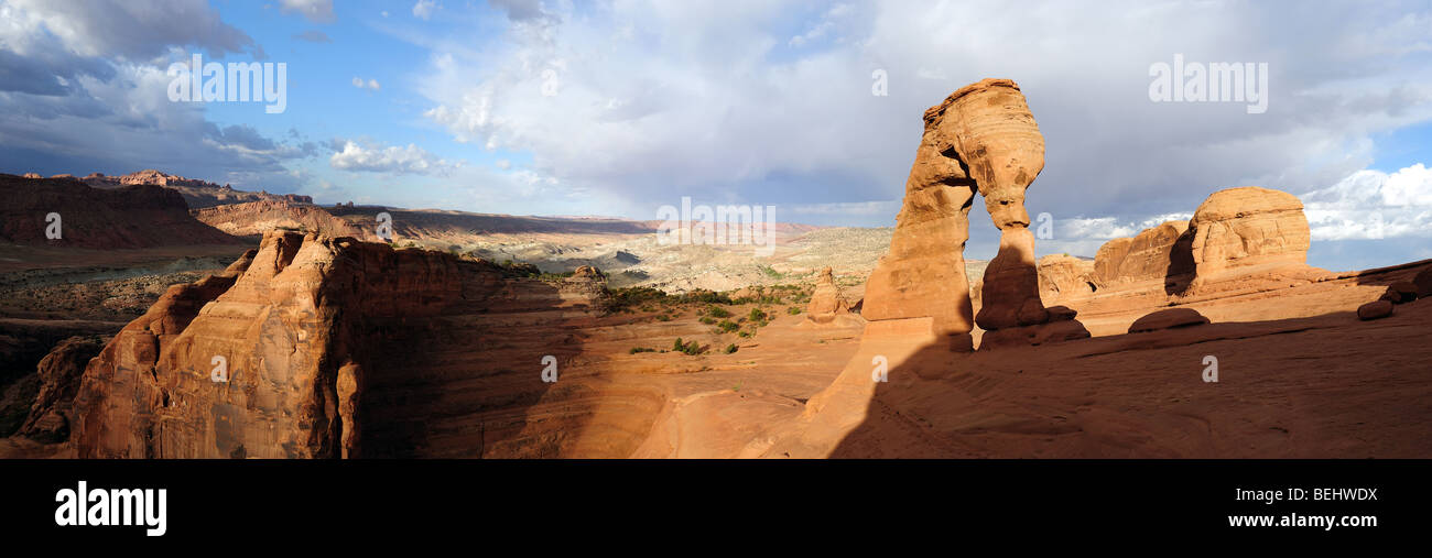 Delicate Arch at Arches National Park, Moab Utah Stock Photo - Alamy