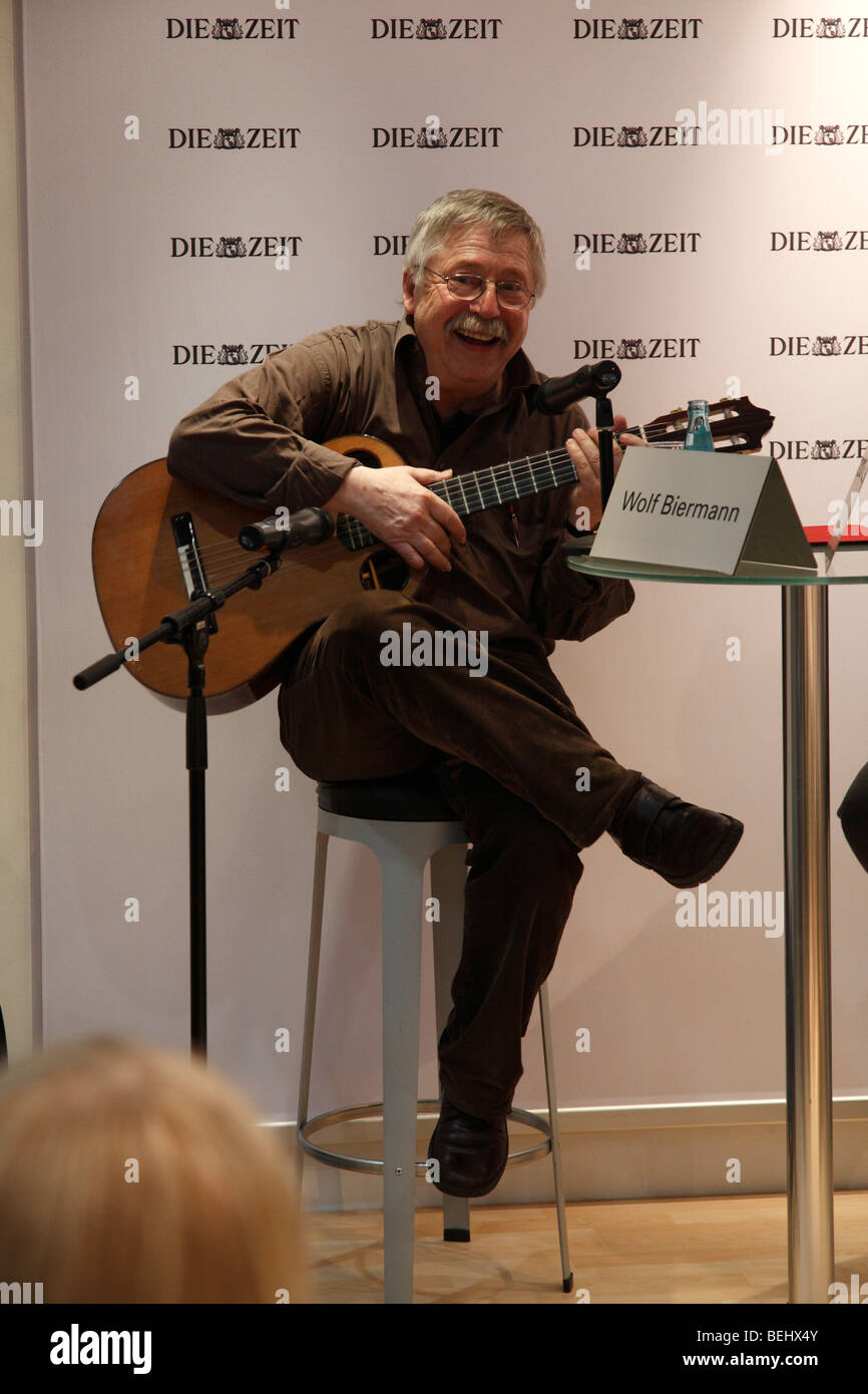 An interview with Wolf Biermann at the book fair 2009 in Leipzig ...
