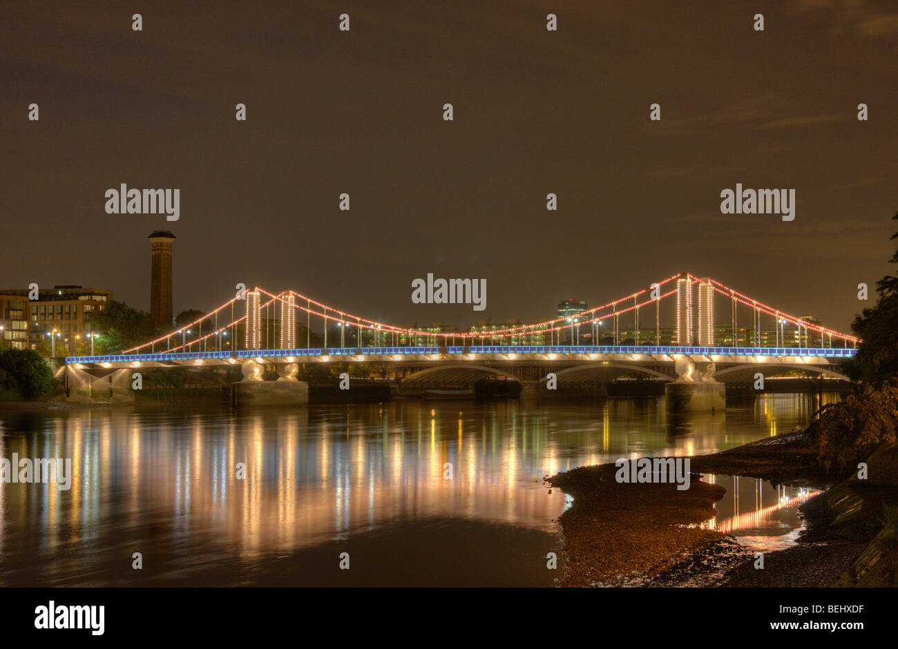 Chelsea Bridge at night Stock Photo - Alamy