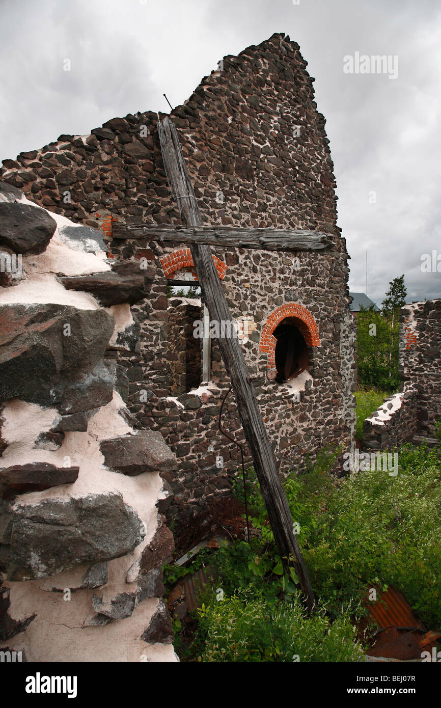 Green rock from copper mine hi-res stock photography and images - Alamy