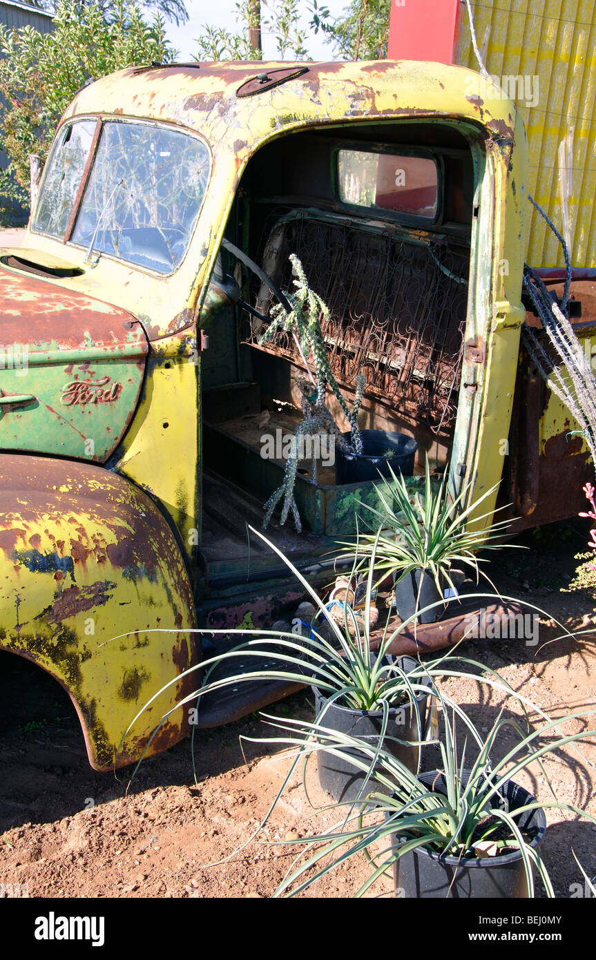 Rusted truck hi-res stock photography and images - Alamy