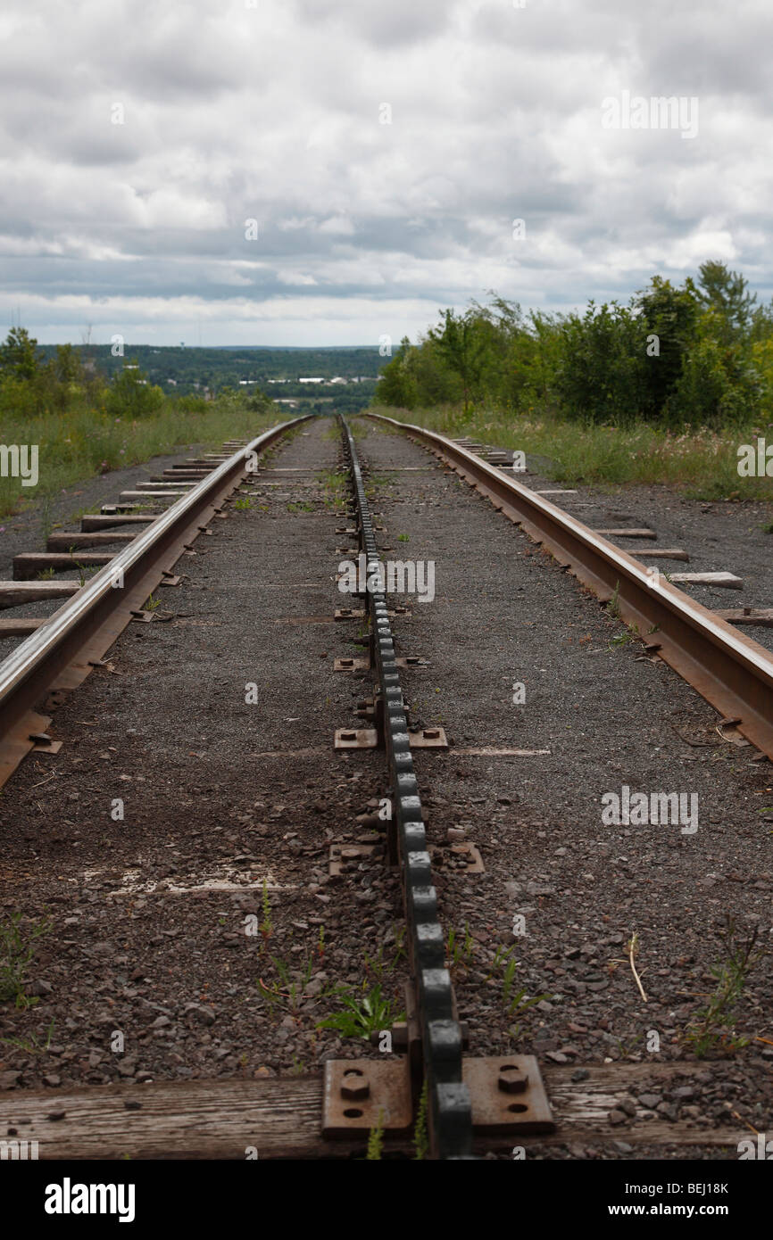 Tracks hi res hi-res stock photography and images - Alamy