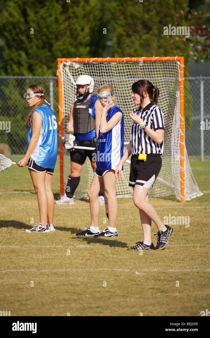 FEMALE REFEREE RESTORING ORDER AFTER A PENALTY HIGH SCHOOL GIRLS ...