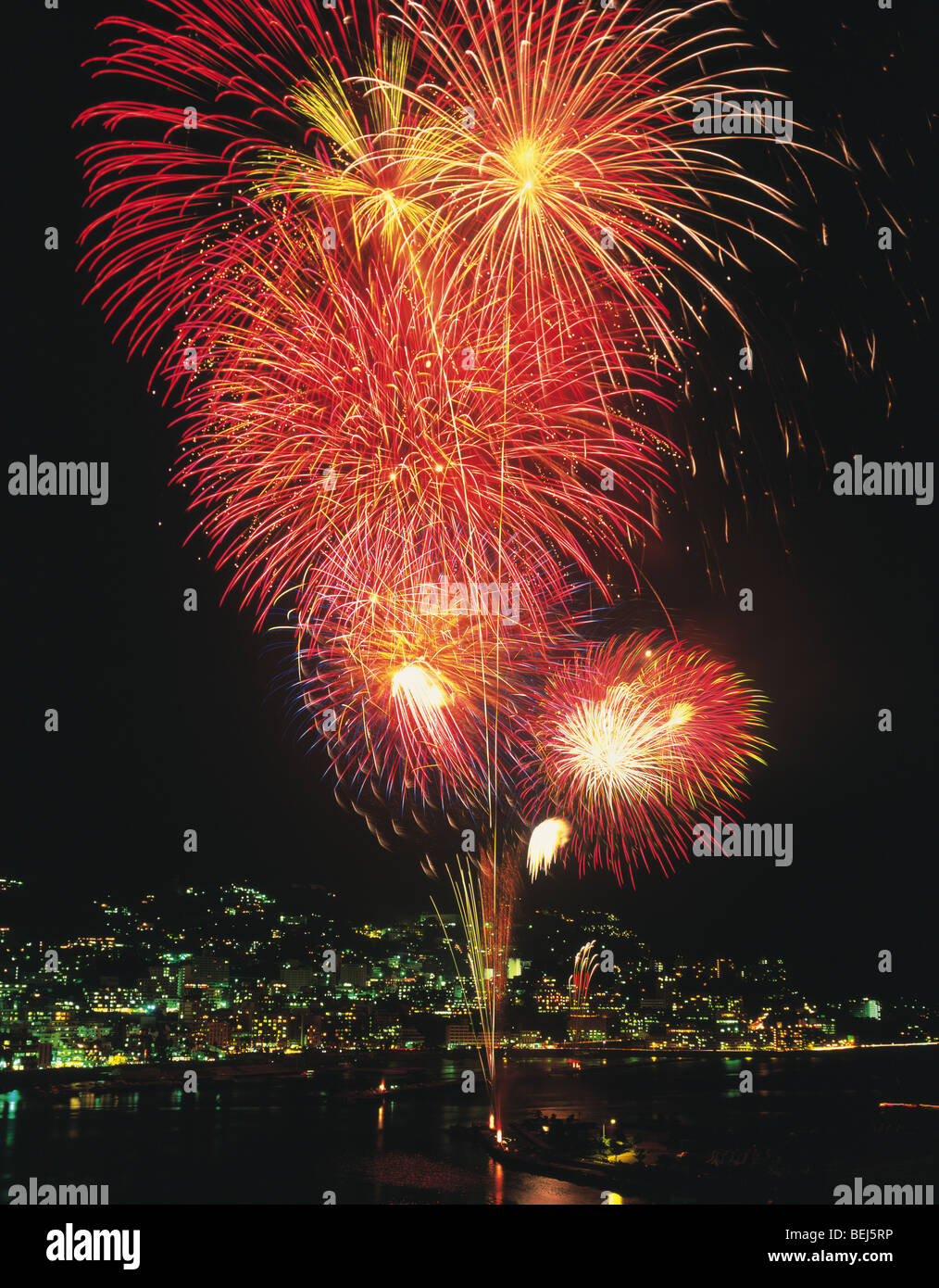 Atami fireworks hi-res stock photography and images - Alamy