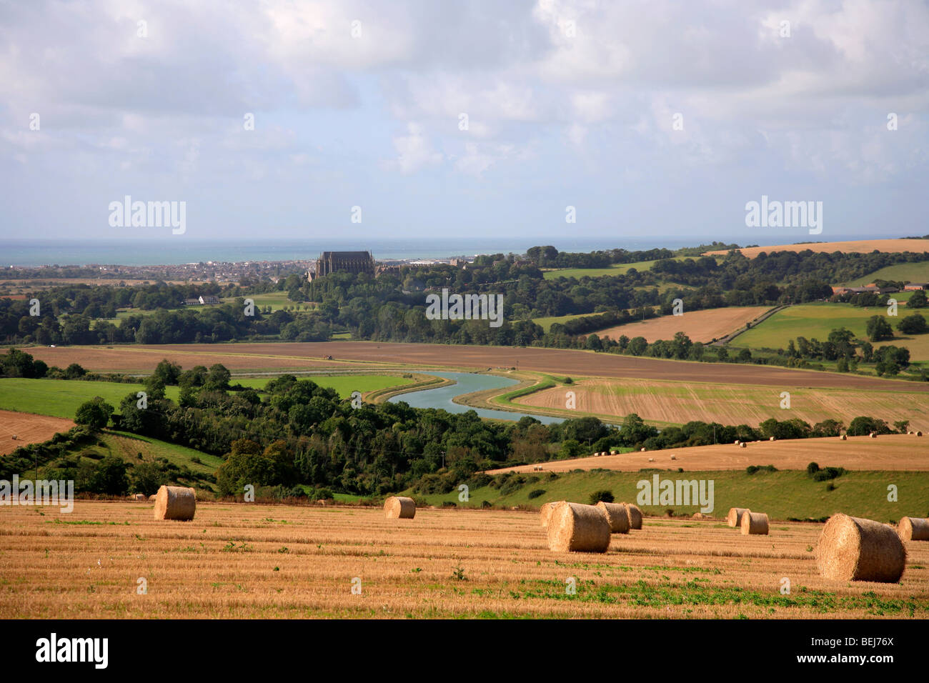 Lancing sussex village hi-res stock photography and images - Alamy