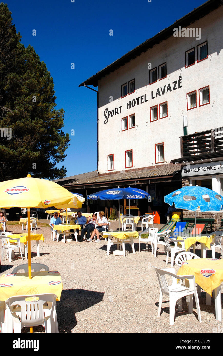 Lavazze pass hi-res stock photography and images - Alamy