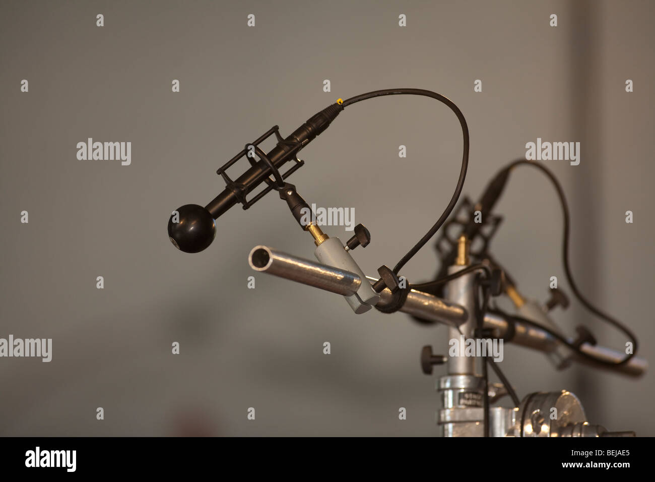 Recording microphones hi-res stock photography and images - Alamy