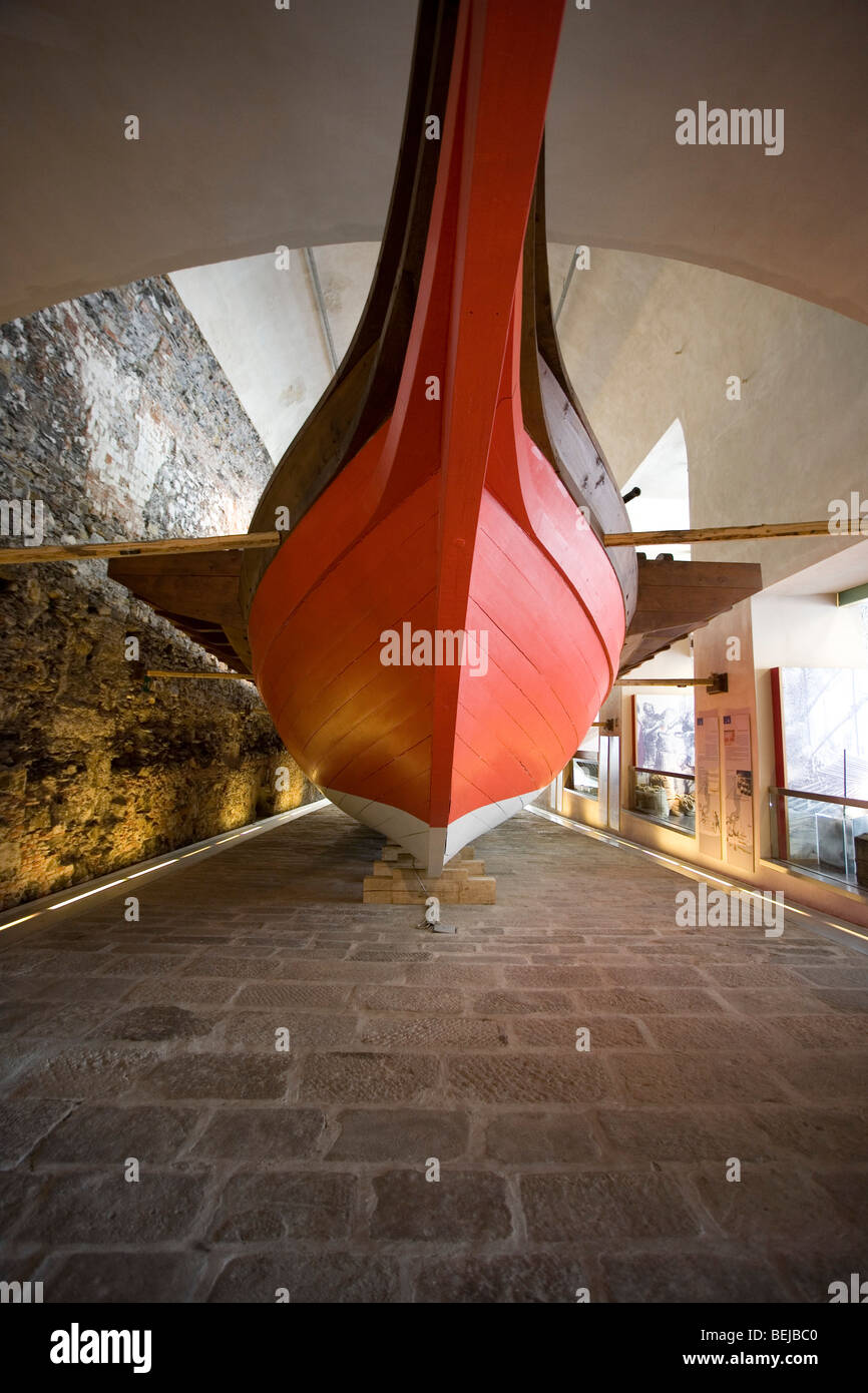 Replica of a 41 meter long 17th century Genovese galley, Galata Museo ...