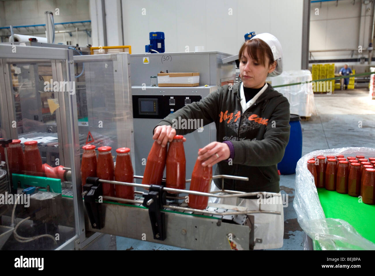 Tomato factory hi-res stock photography and images - Alamy