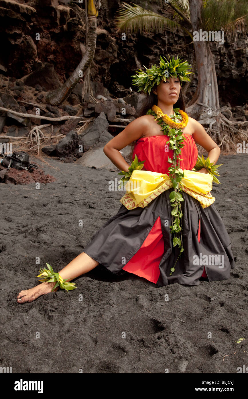 Young Hawaiian woman wearing traditional hula attire Stock Photo - Alamy