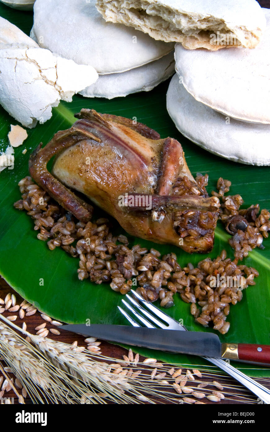 Cooked pigeons hi-res stock photography and images - Alamy