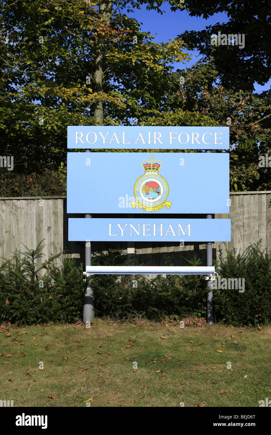 Raf lyneham, wiltshire hi-res stock photography and images - Alamy