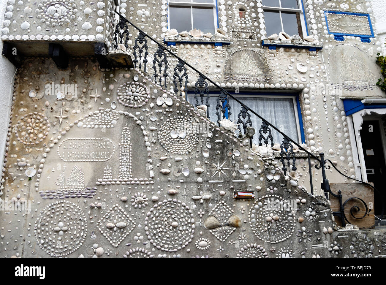 Shell house polperro cornwall hi-res stock photography and images - Alamy