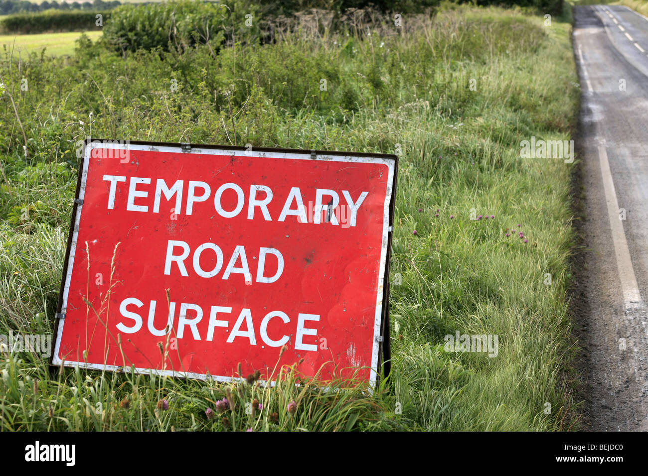 Temporary road signs hi-res stock photography and images - Alamy