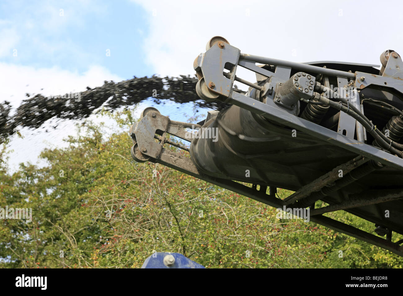 Fixing road surface hi-res stock photography and images - Alamy