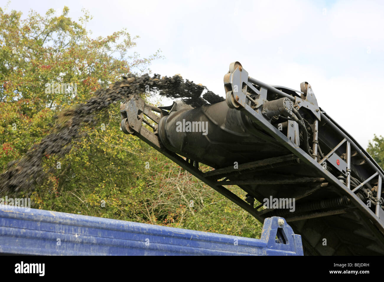Fixing road surface hi-res stock photography and images - Alamy
