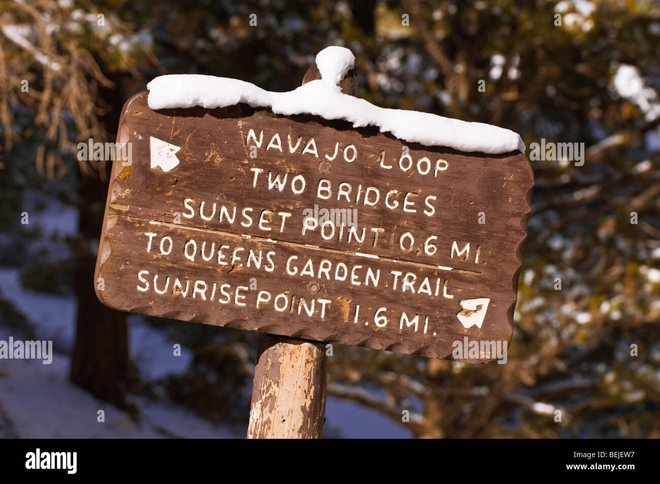 Trail sign along the Navajo Loop, Bryce Canyon National Park, Utah ...