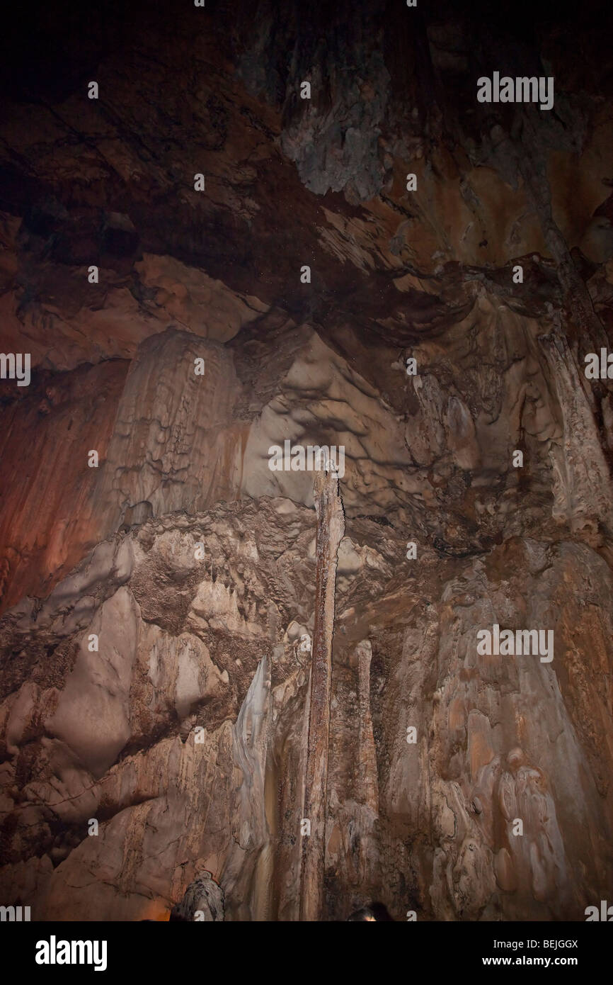 Gua Tempurung cave interior Stock Photo - Alamy