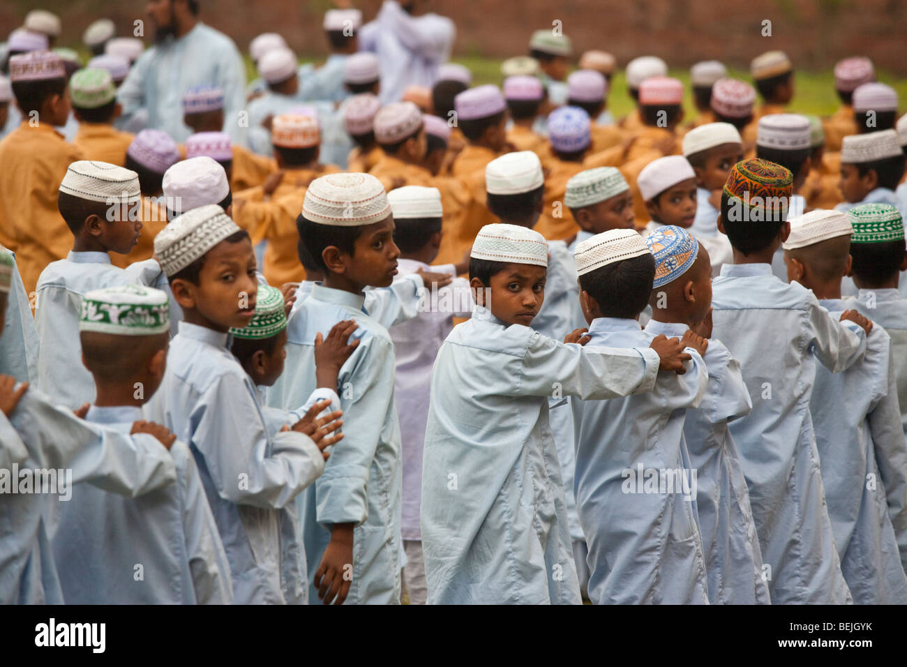 Muslim boy student in bangladesh hi-res stock photography and images ...