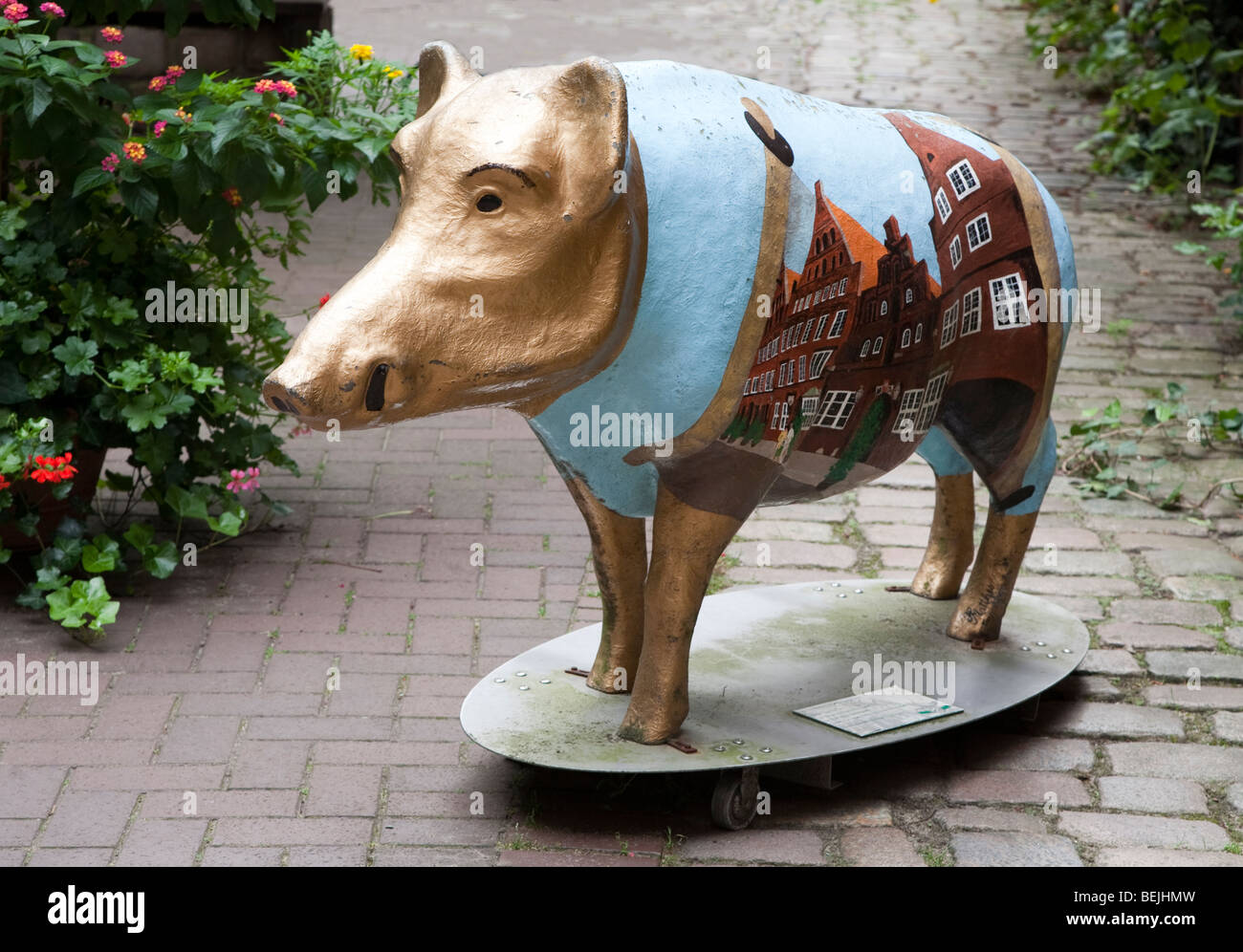 German street scene hi-res stock photography and images - Alamy