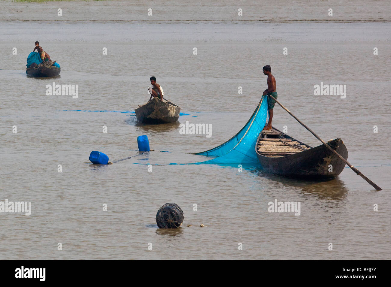 Bangladesh fishing boat hi-res stock photography and images - Alamy