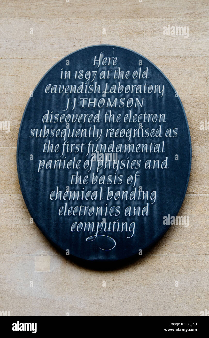 Dna discovery plaque cambridge hi-res stock photography and images - Alamy