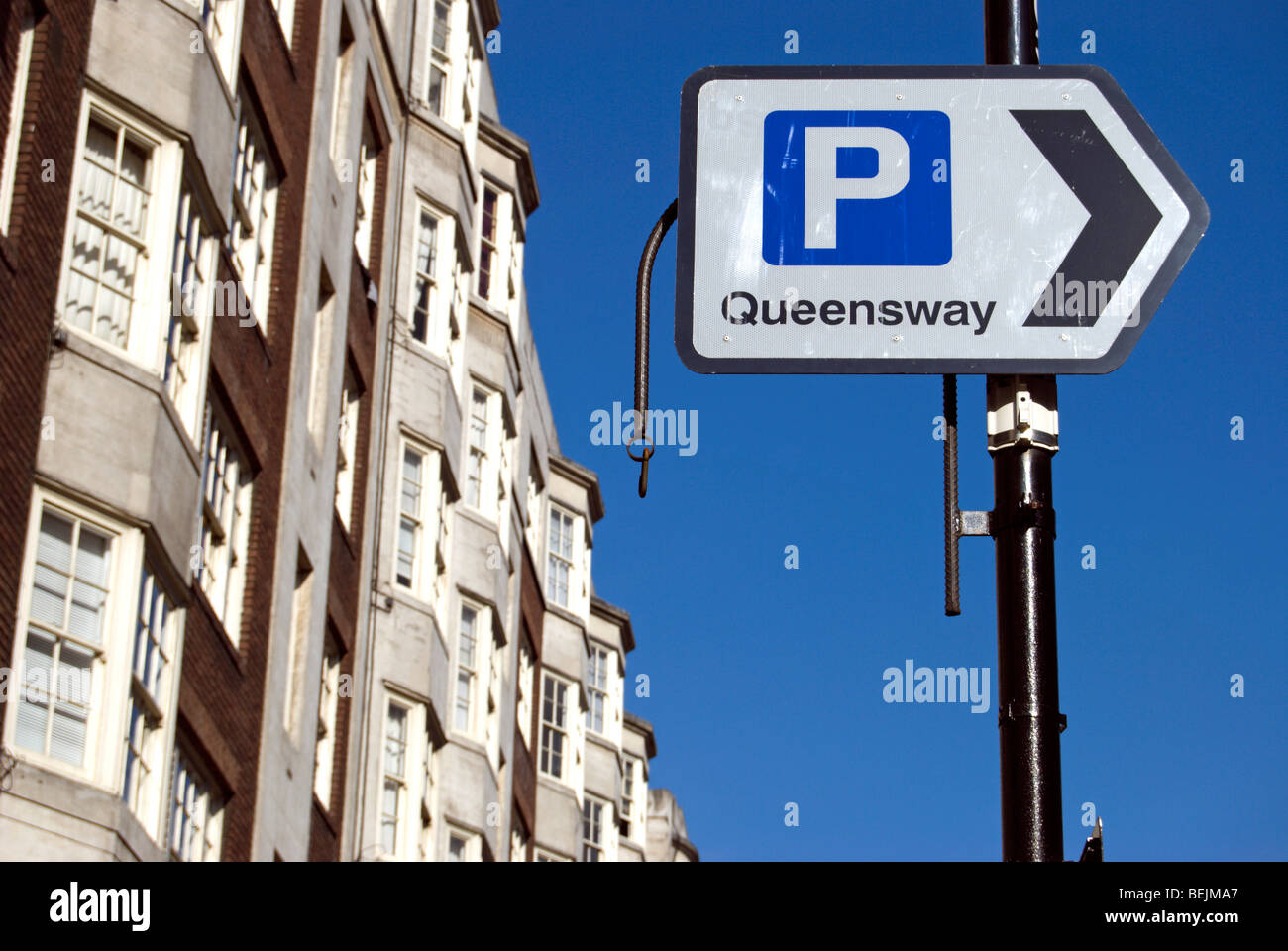 London road signs hi-res stock photography and images - Alamy