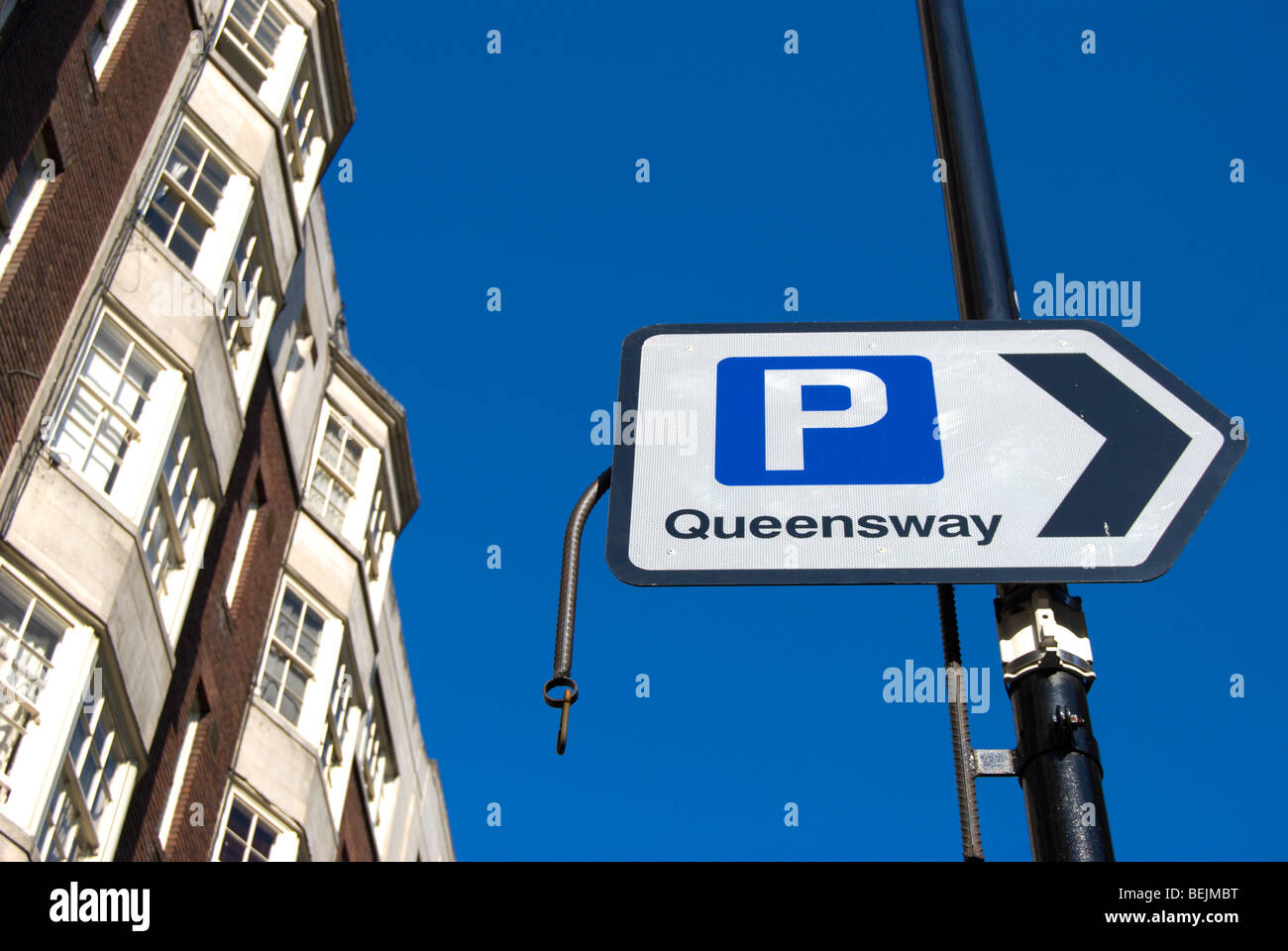 London road signs hi-res stock photography and images - Alamy