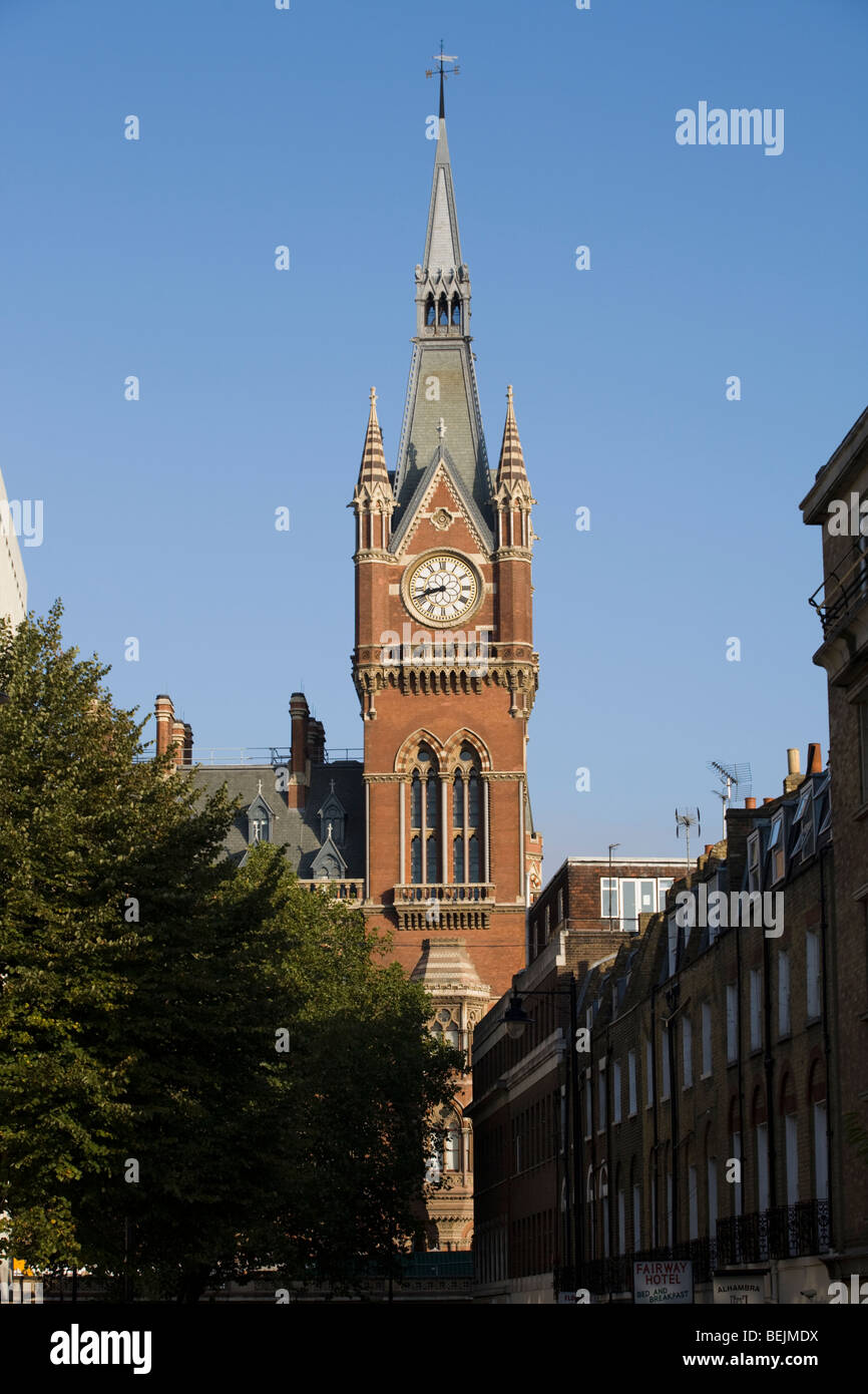 St pancreas clock tower hi-res stock photography and images - Alamy
