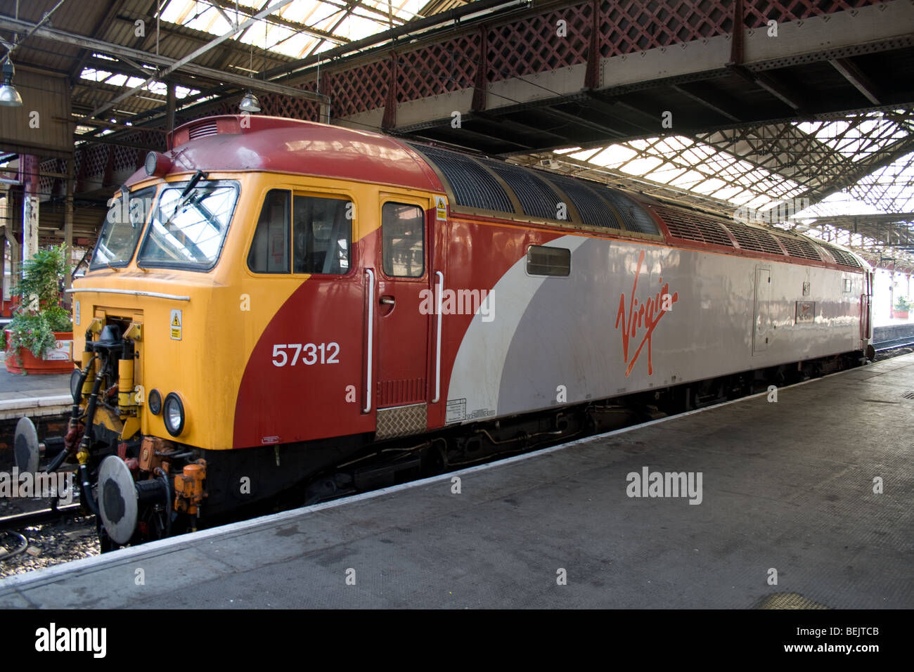 Virgin Class 57 locomotive at Crewe station.No. 57312 'Thunderbirds ...