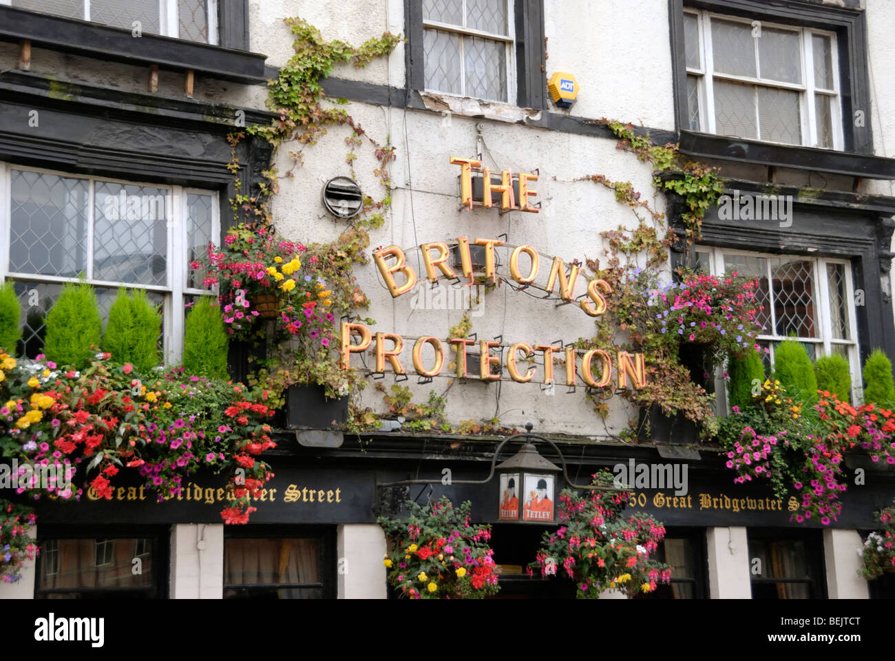 Britons protection pub manchester hi-res stock photography and images ...