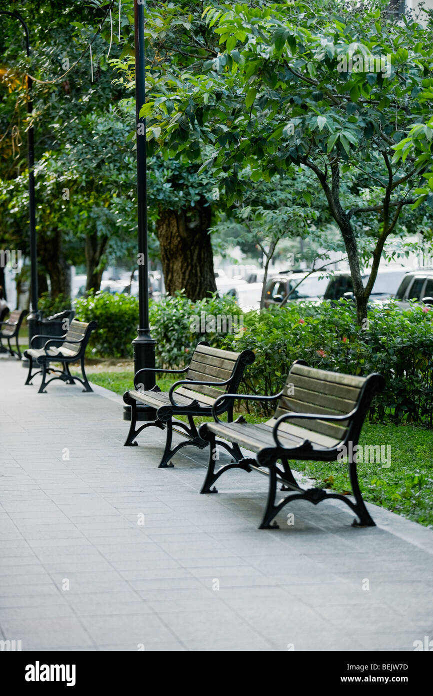 Roadside benches hi-res stock photography and images - Alamy