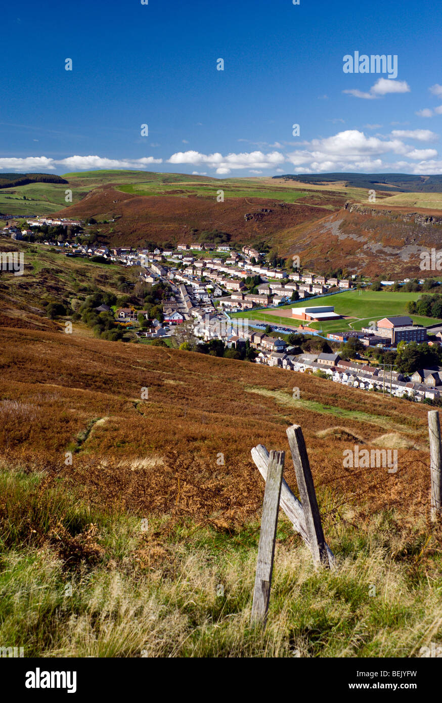 Cymmer hi-res stock photography and images - Alamy