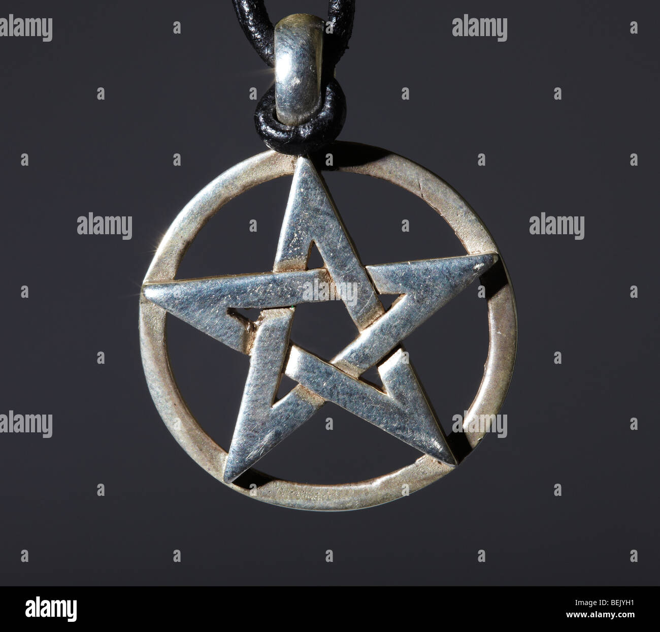 Pentangle symbol hi-res stock photography and images - Alamy