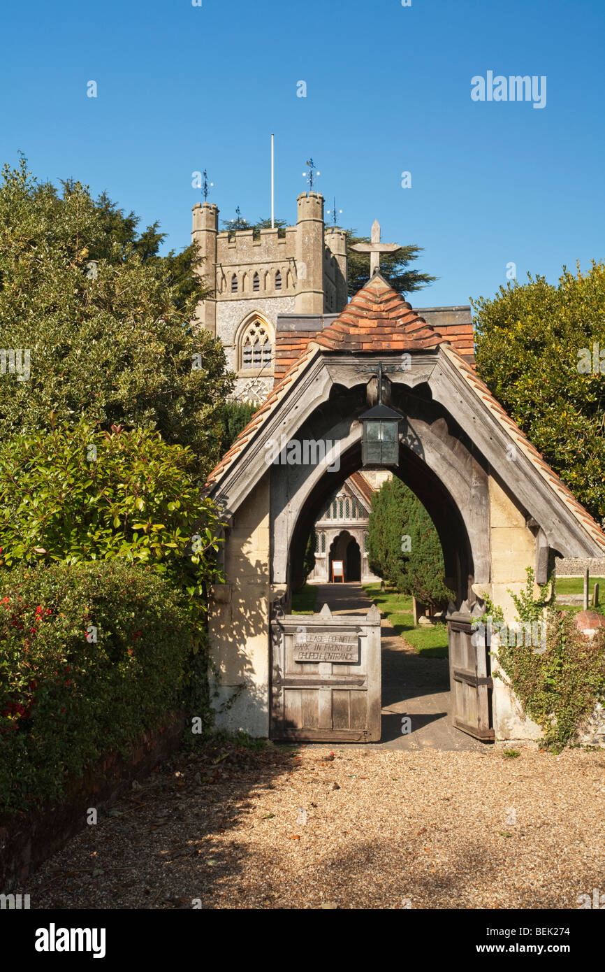 St mary the virgin church hambleden hi-res stock photography and images ...