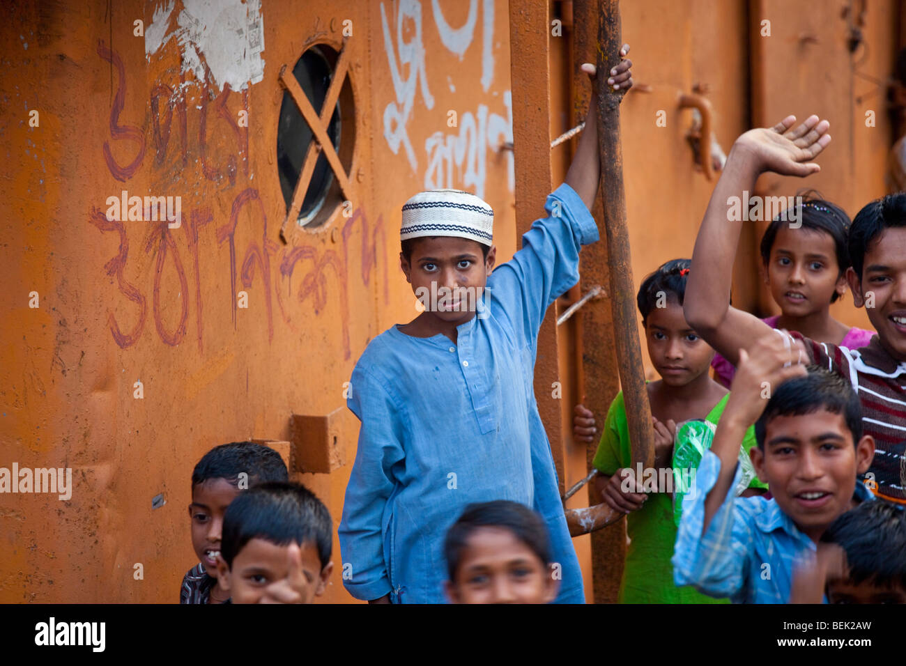 Boy at docks hi-res stock photography and images - Alamy