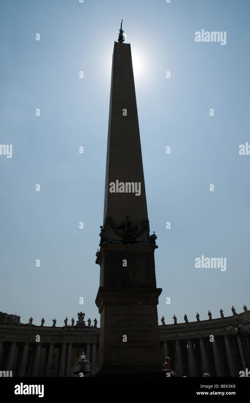 Obelisk shape hi-res stock photography and images - Alamy