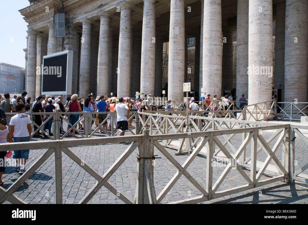 Human line check control security hi-res stock photography and images ...