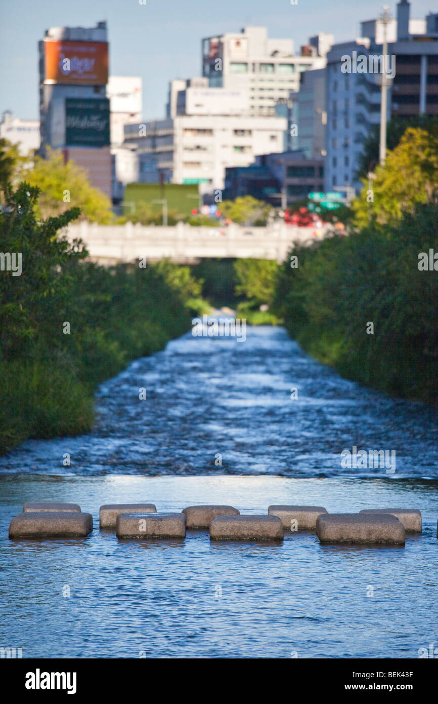 Cheonggyecheon River in Seoul South Korea Stock Photo - Alamy