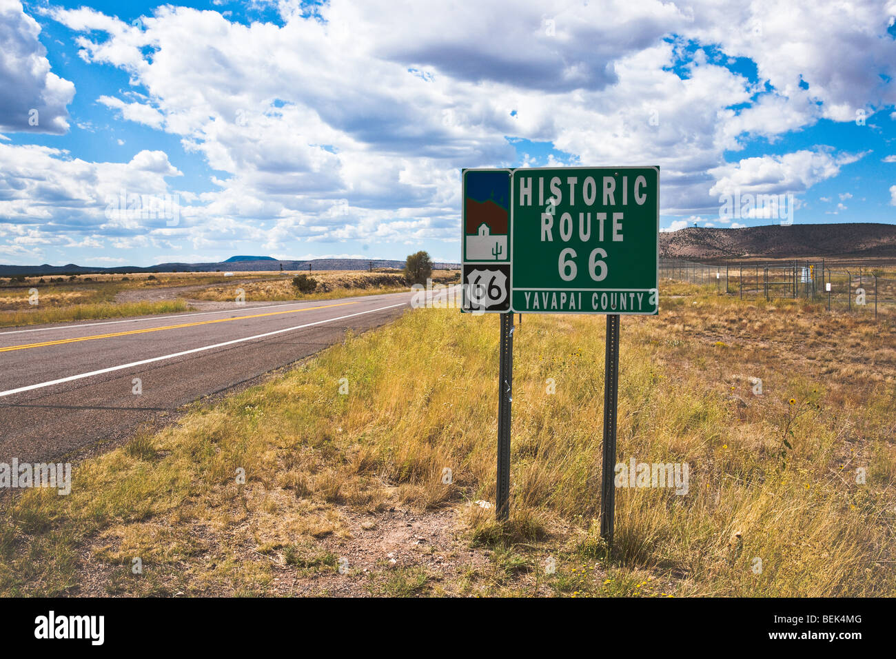 Historic route 66 arizona sign hi-res stock photography and images - Alamy