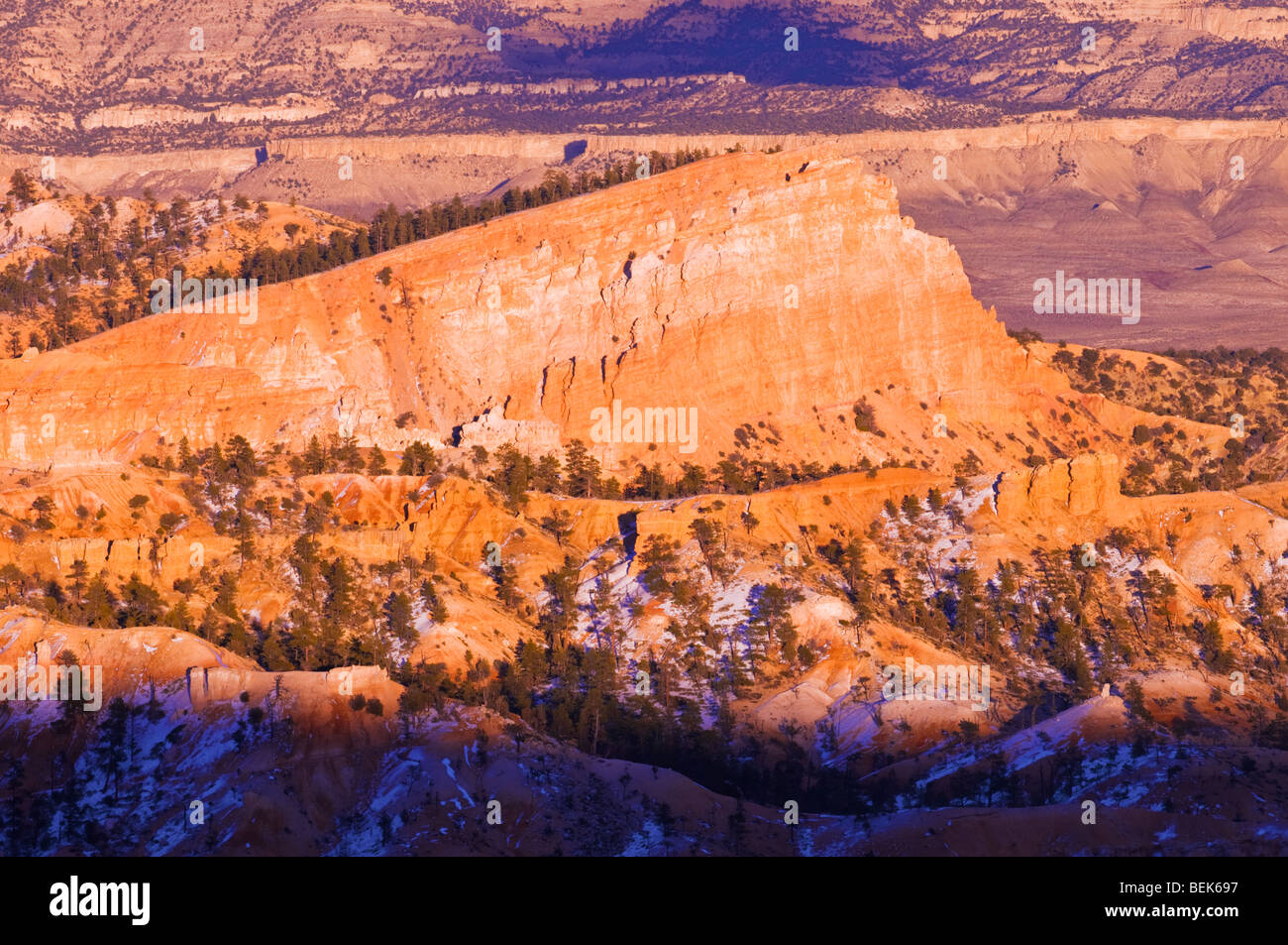 Evening light on the Sinking Ship formation, Bryce Canyon National Park ...