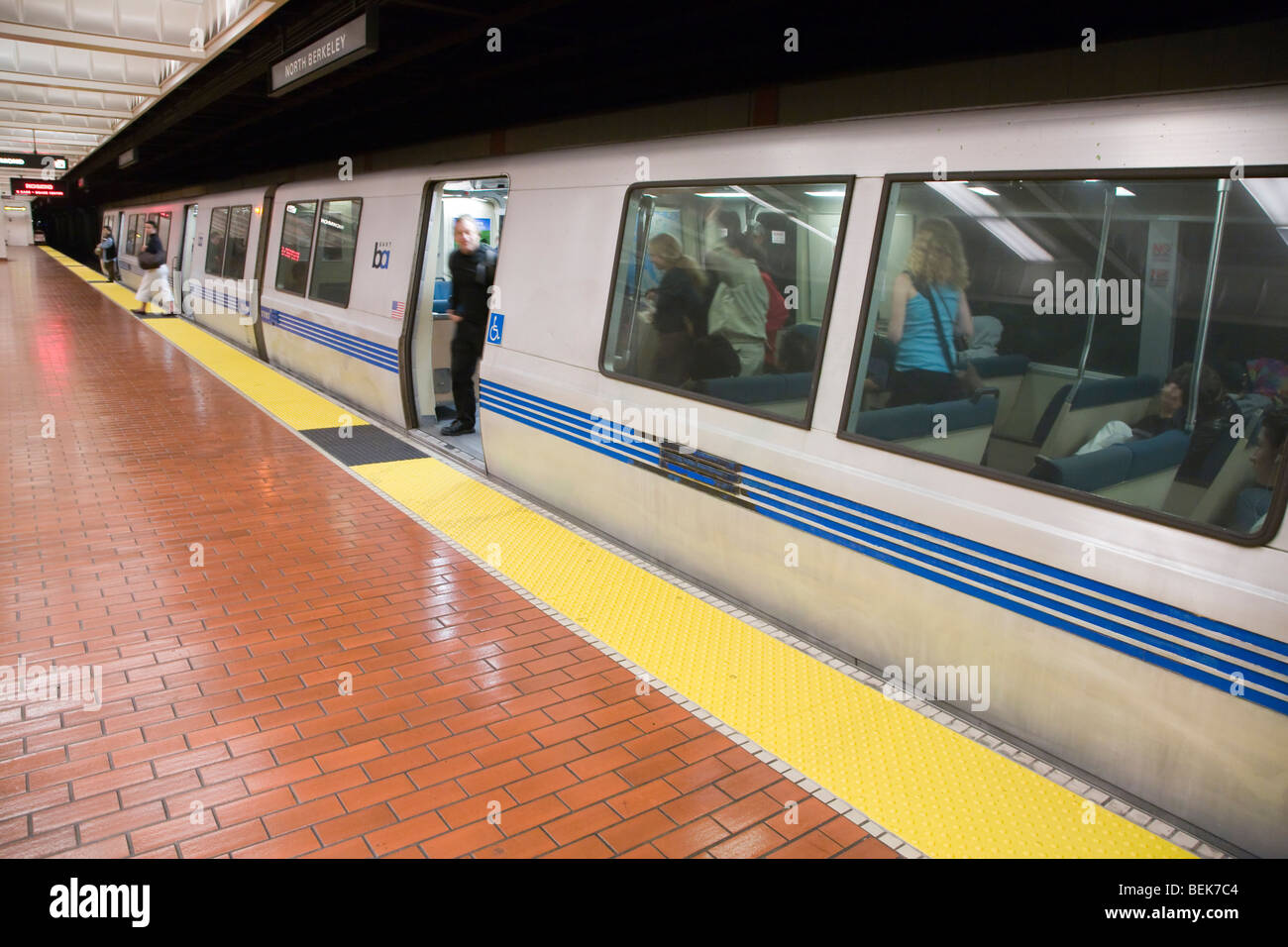 Bart stations hi-res stock photography and images - Alamy